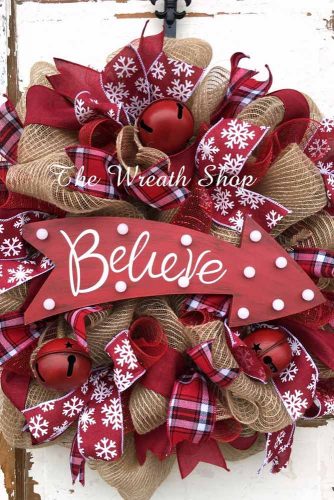 27 Most Festive Christmas Wreaths