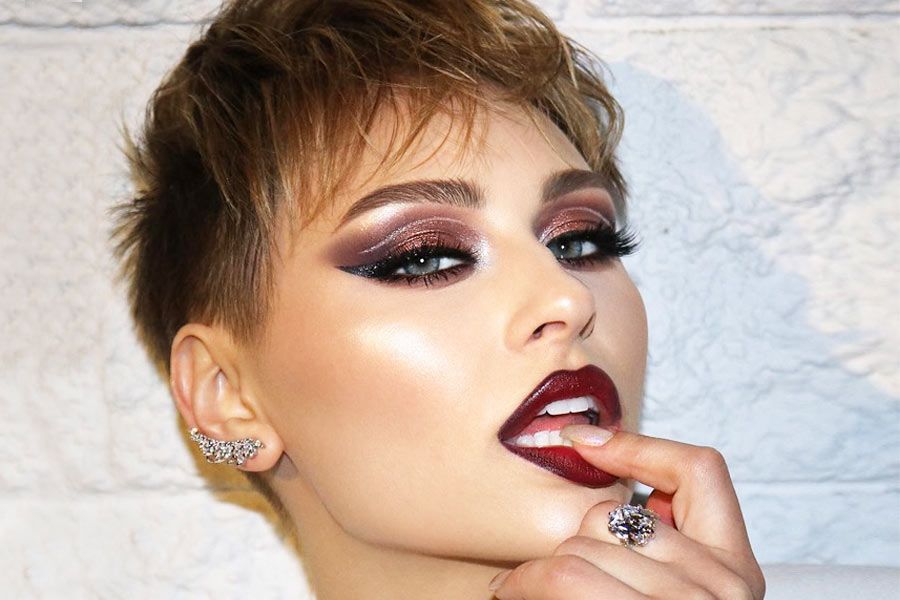 48 Amazing Glitter Christmas Makeup Ideas