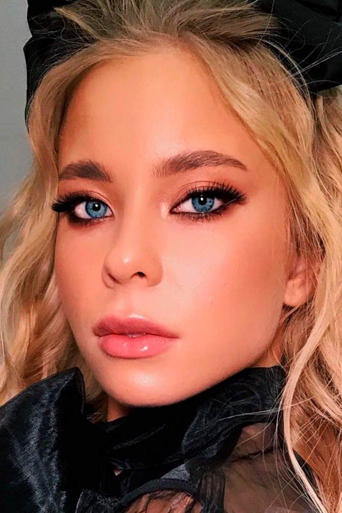 70 Makeup For Blue Eyes, As Deep As The Ocean - Glaminati
