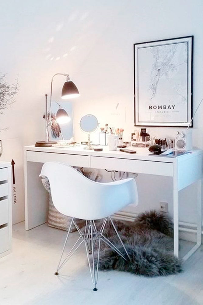 Makeup Vanity Table Ideas To Assist Your Makeup Routine | Glaminati.com