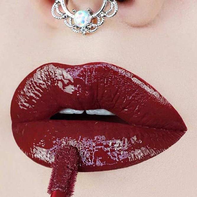 36 Cool Maroon Lipstick Trends To Impress Everybody