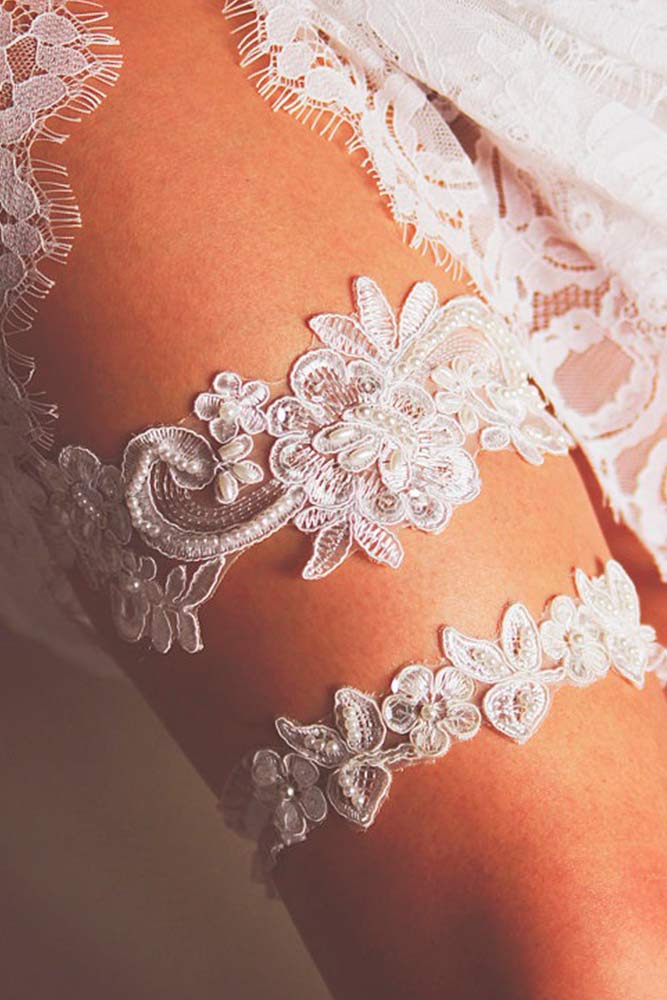 24 Elegant Wedding Garter Sets for a Charming Bride