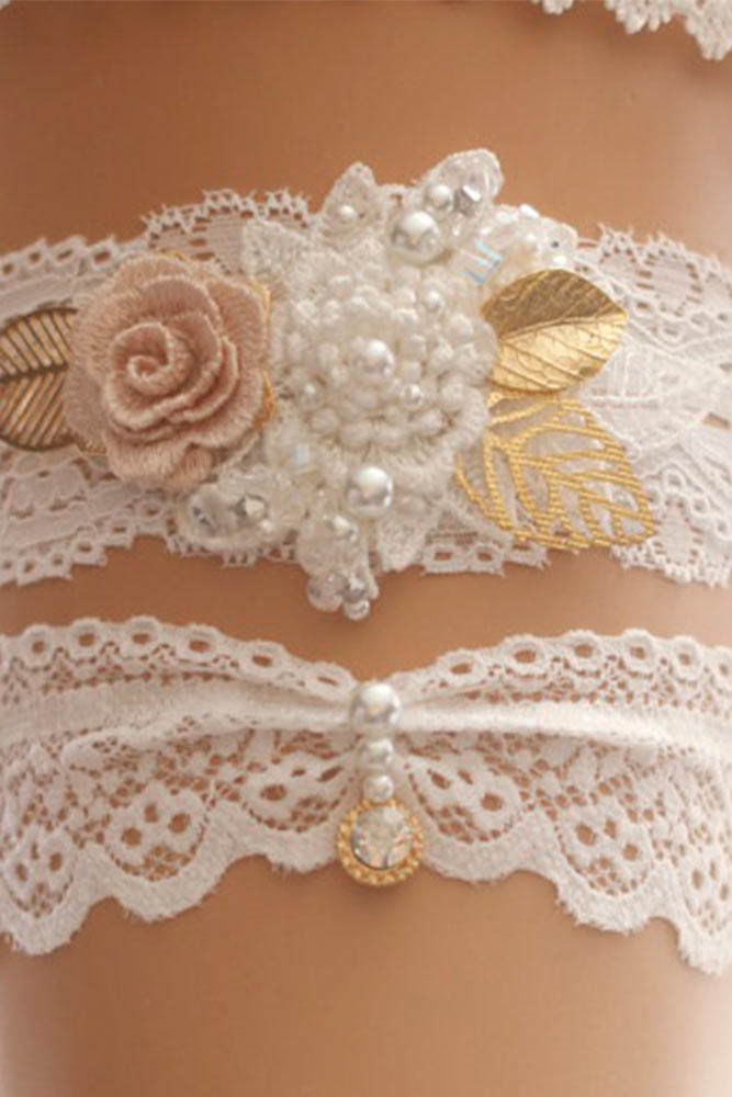 24 Elegant Wedding Garter Sets for a Charming Bride