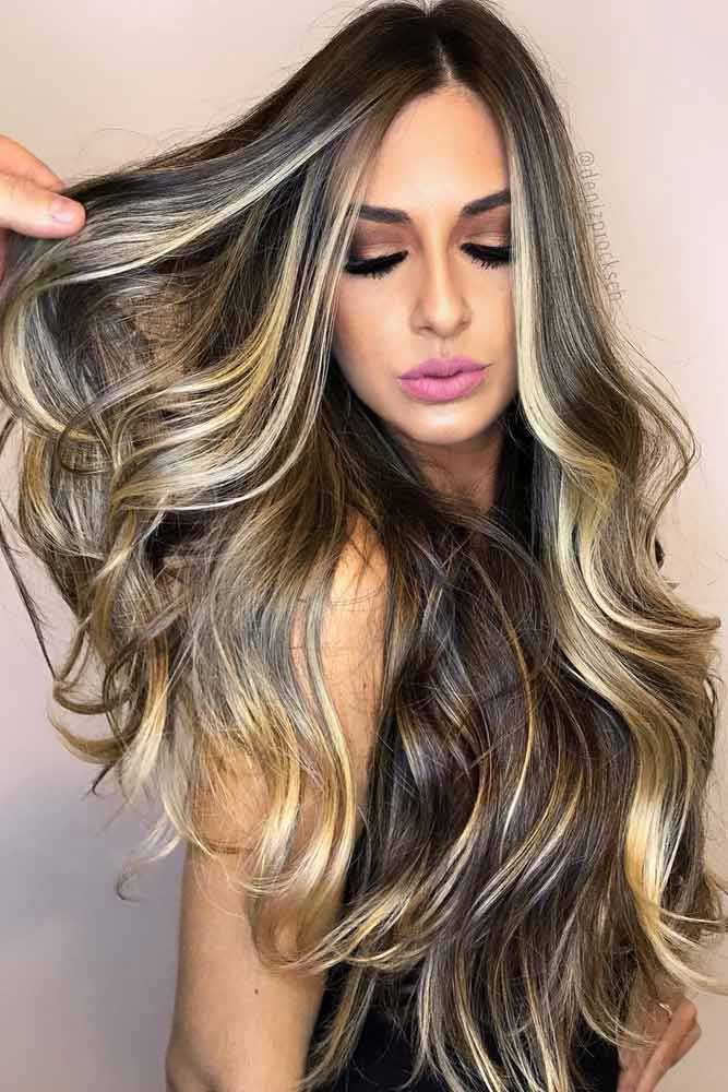 24 Stylish Ideas with Highlights for Dark Hair