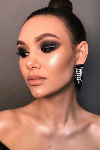 Guide to the Perfect Eyebrows for Your Face Shape