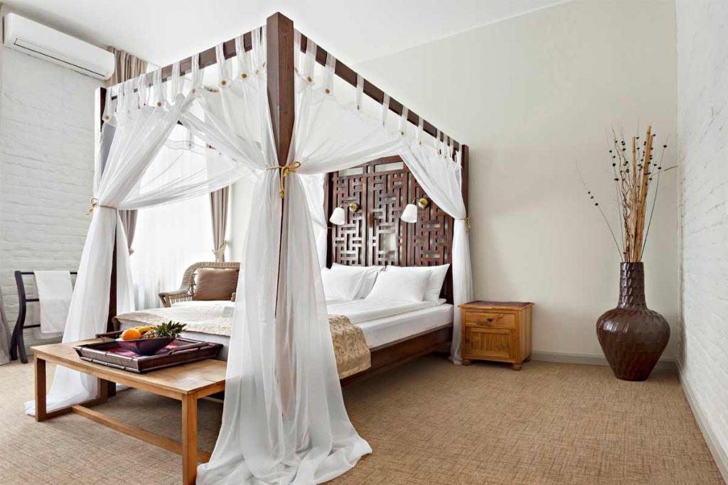 Canopy Bed Designs That Will Elevate Your Bedroom - Glaminati