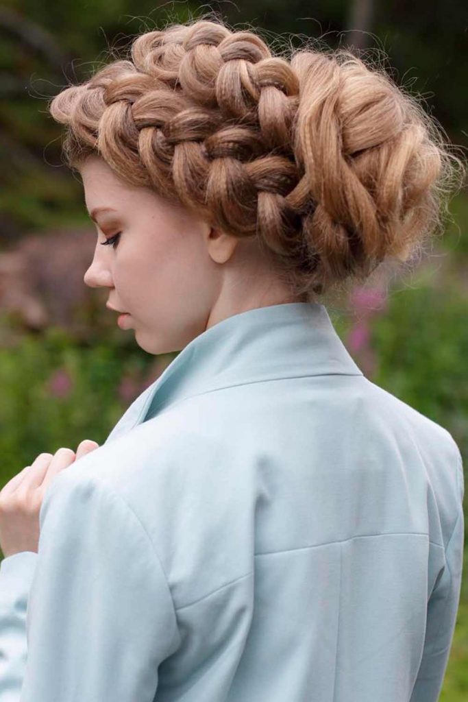 Crimped Hair is Back on Track and You Will Love It