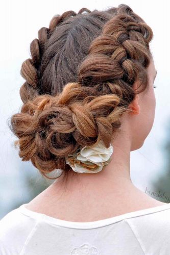 Crimped Hair is Back on Track and You Will Love It