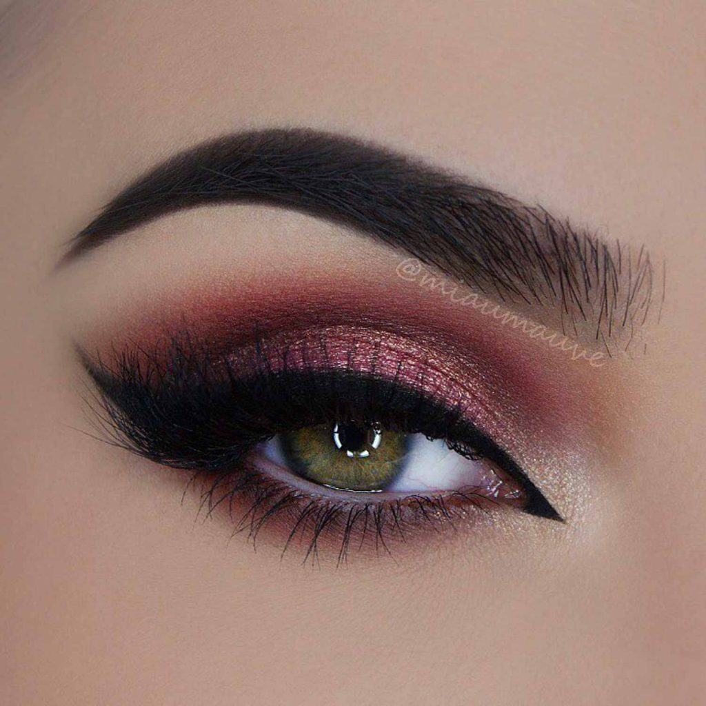 The Best Winged Eyeliner Styles For Your Eye Shape
