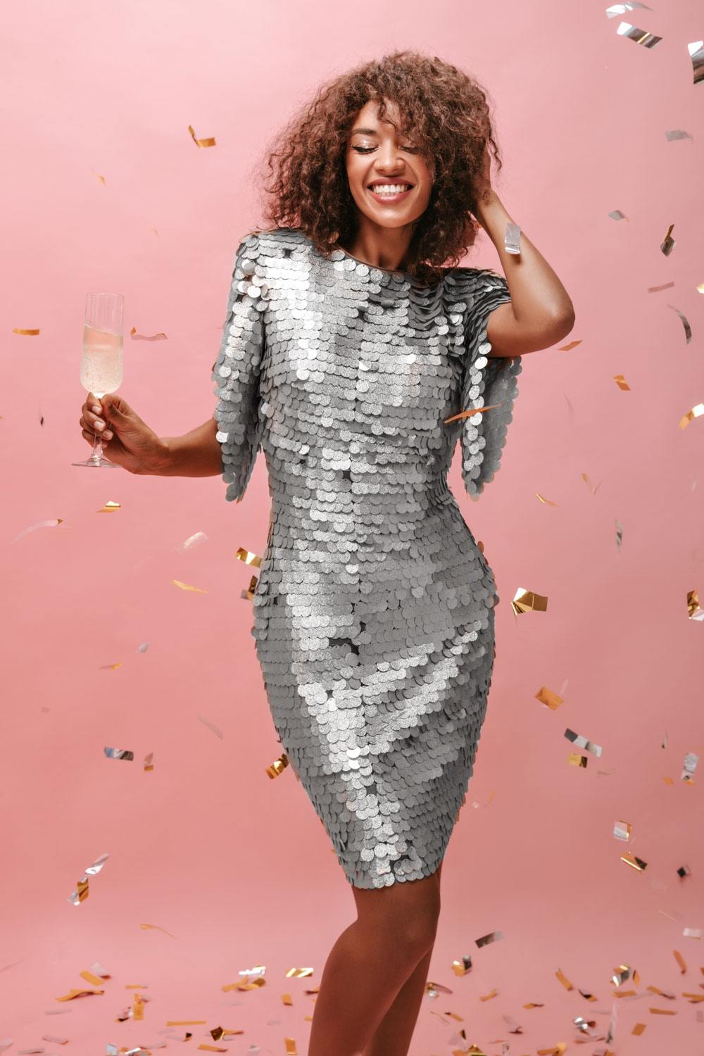 How To Choose The Best Silver Dress For A Special Occasion And Prom Night