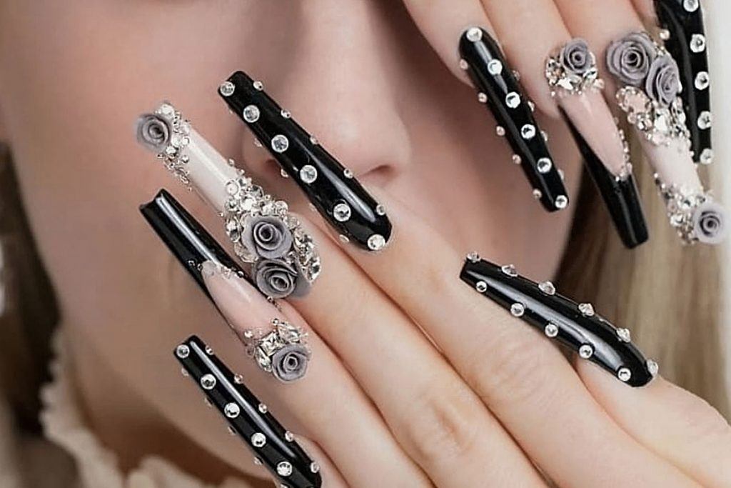 Bling Nails Trend: What It Is And How To Follow It – Expert View