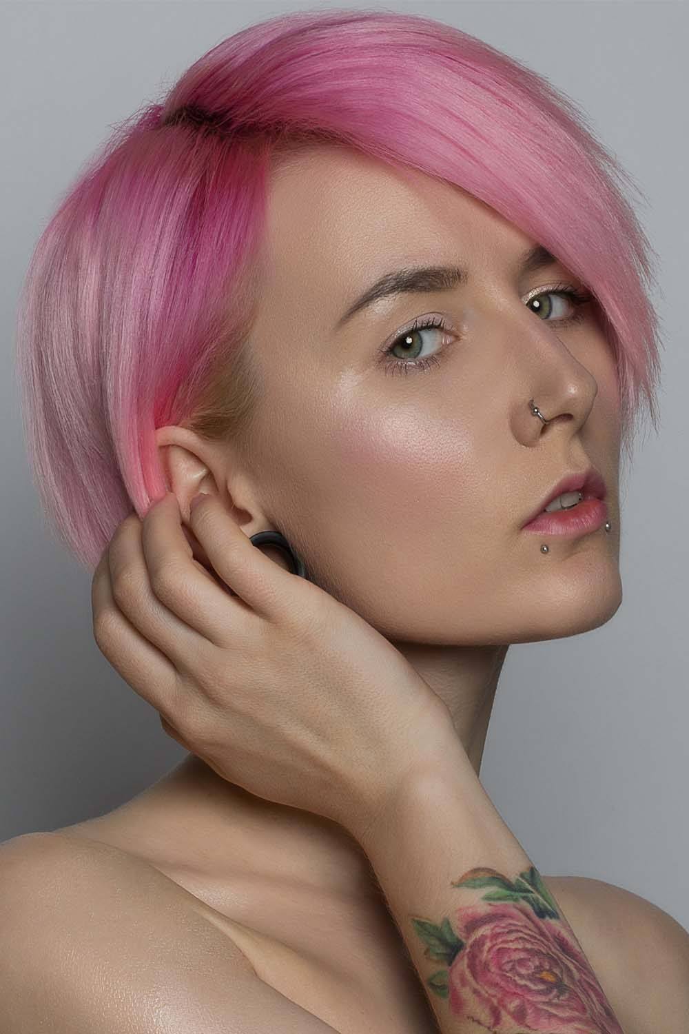 Snake Bites Piercing Guide: Do You Dare To Go This Far?