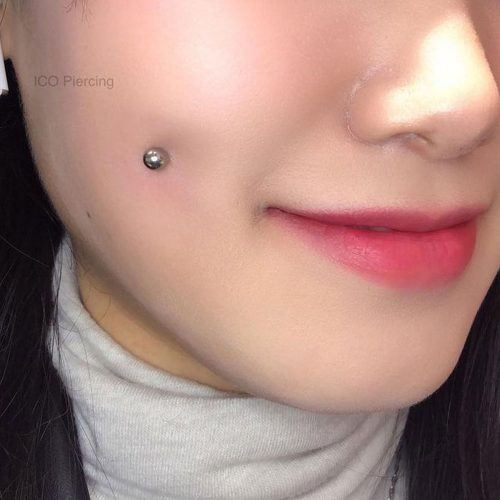 Dimple Piercing: Definition, Jewelry, Price And Tips - Glaminati