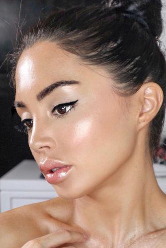 Olive Skin Tone — Which Makeup Shades to Look For?
