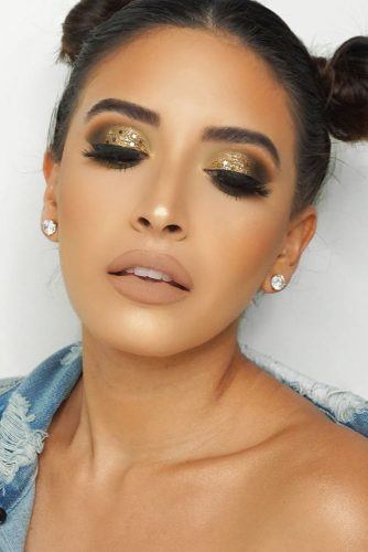 Olive Skin Tone — Which Makeup Shades to Look For?