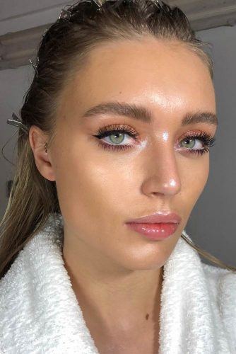 Olive Skin Tone — Which Makeup Shades to Look For?