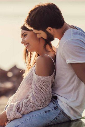 15 Signs of True Love From a Man