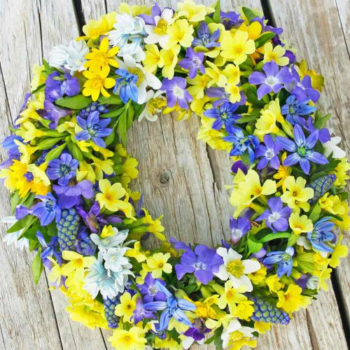 Impressive Versatility Of Spring Wreaths for This Season