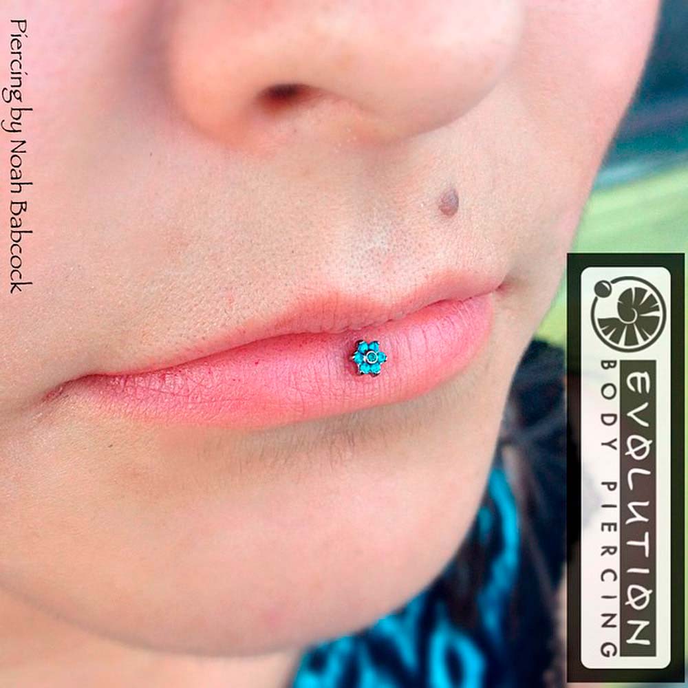 Ashley Piercing: All You Need To Know About It In 2022 - Glaminati