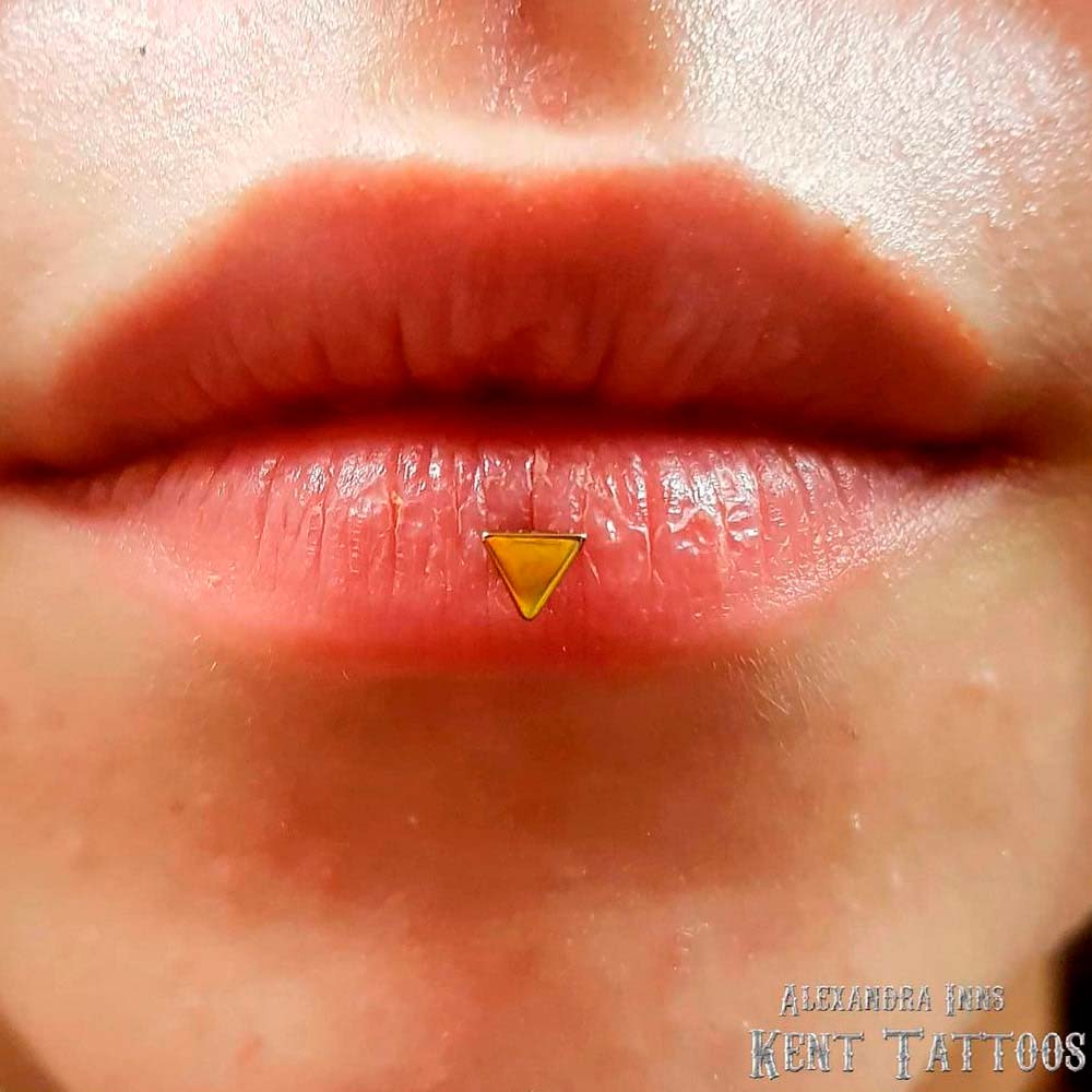 Ashley Piercing: All You Need To Know About It In 2022 - Glaminati