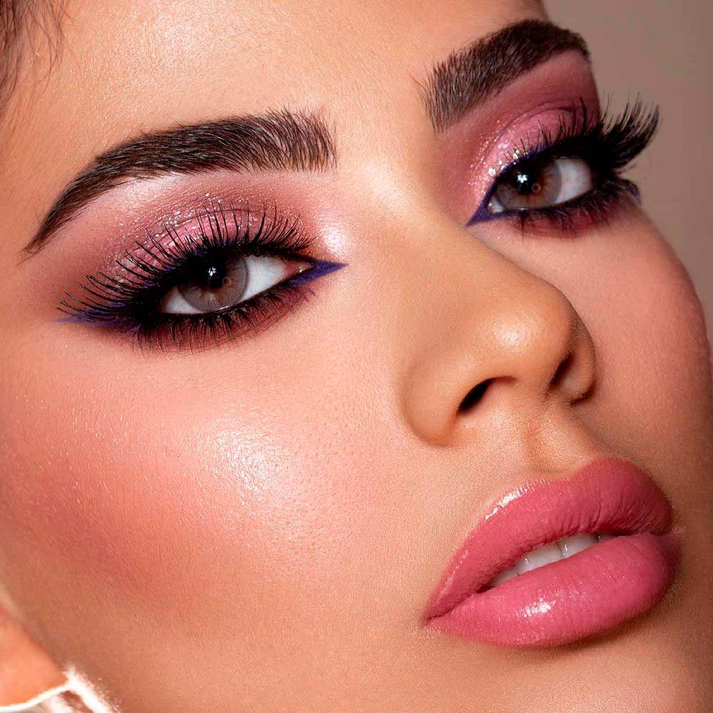 Rose Gold Makeup Ideas To Emphasize Your Femininity! - Glaminati