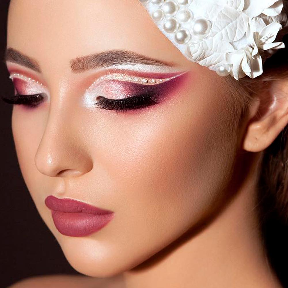 Rose Gold Makeup Ideas To Emphasize Your Femininity! - Glaminati