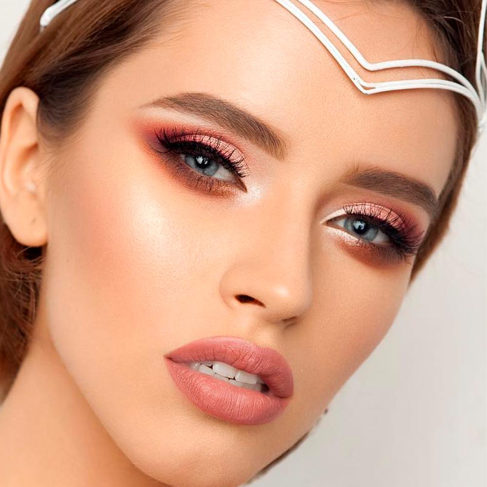 Rose Gold Makeup Ideas To Emphasize Your Femininity! - Glaminati