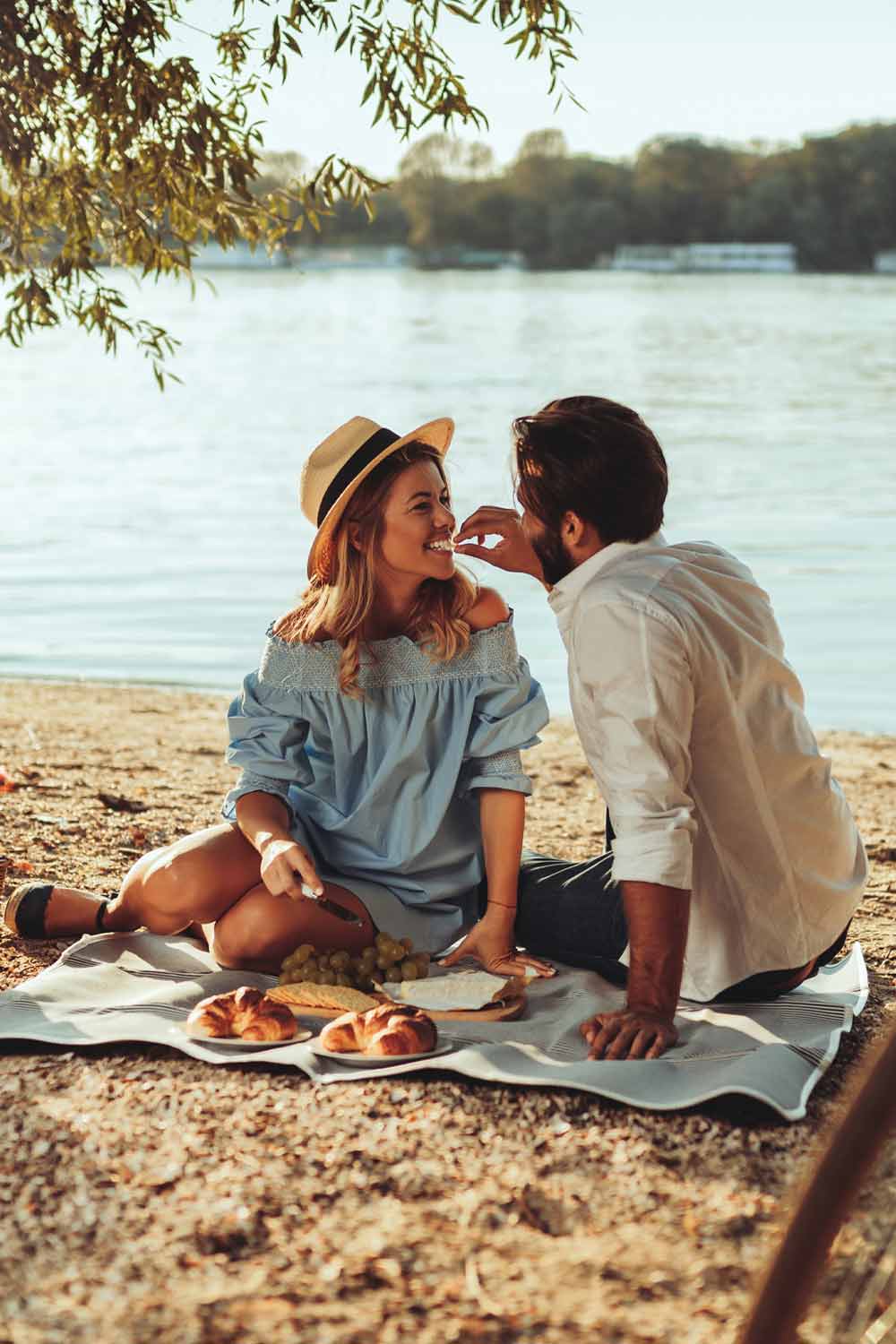 12 Simple Tips On How To Make Him Want You Infographic Glaminati