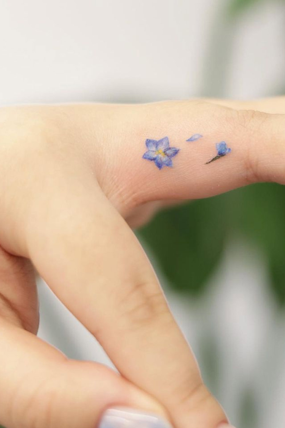 The Dreamiest Ideas Of Hand Tattoos For Women - Glaminati.com