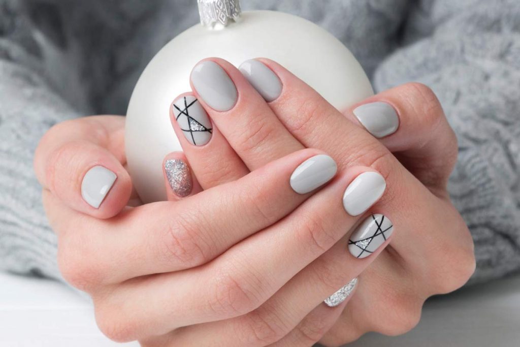 Grey Nails Ideas For Your Trendy Manicure - Glaminati.com