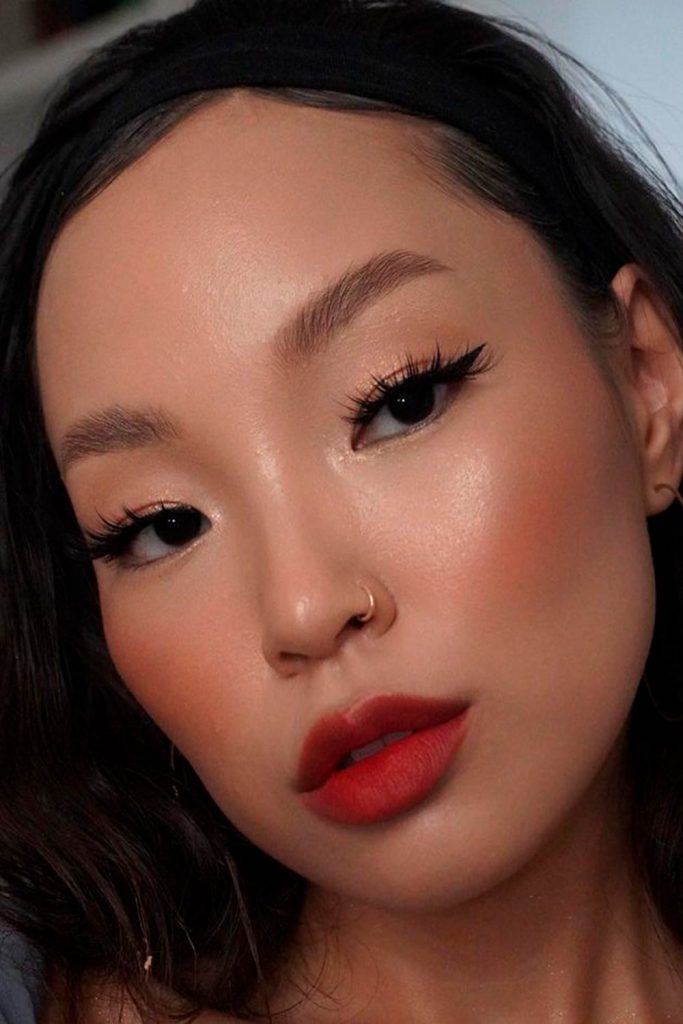 25 French Makeup Looks For You To Try This Year - Glaminati.com