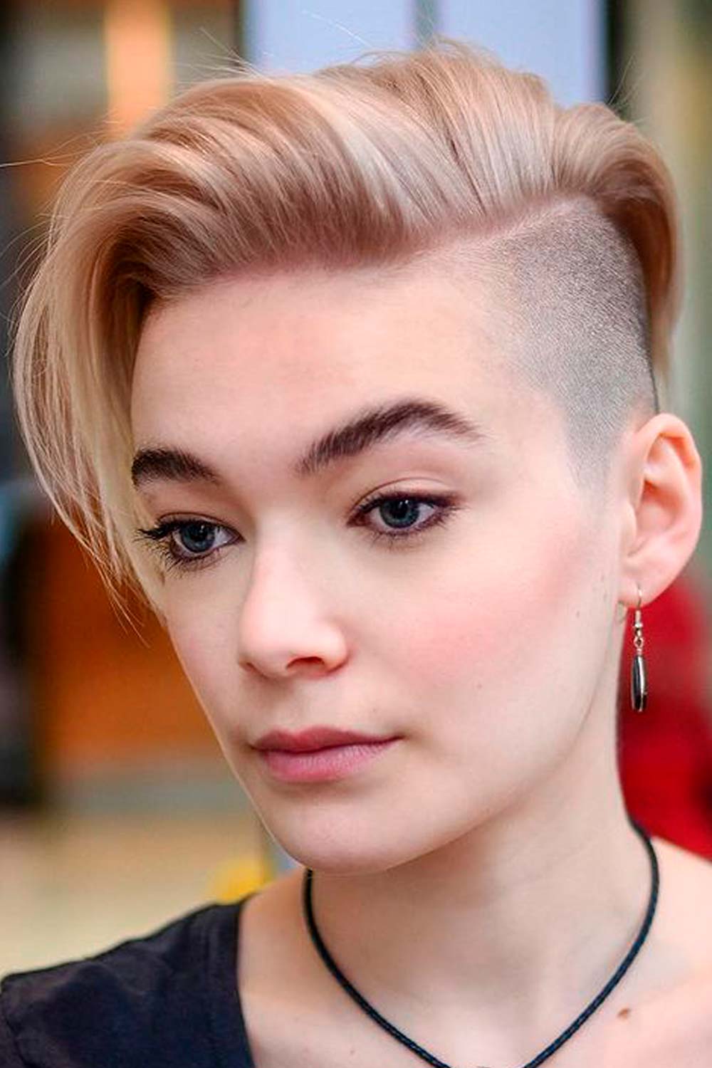 Impressive Versatility Of A Feminine Pixie Cut | Glaminati.com