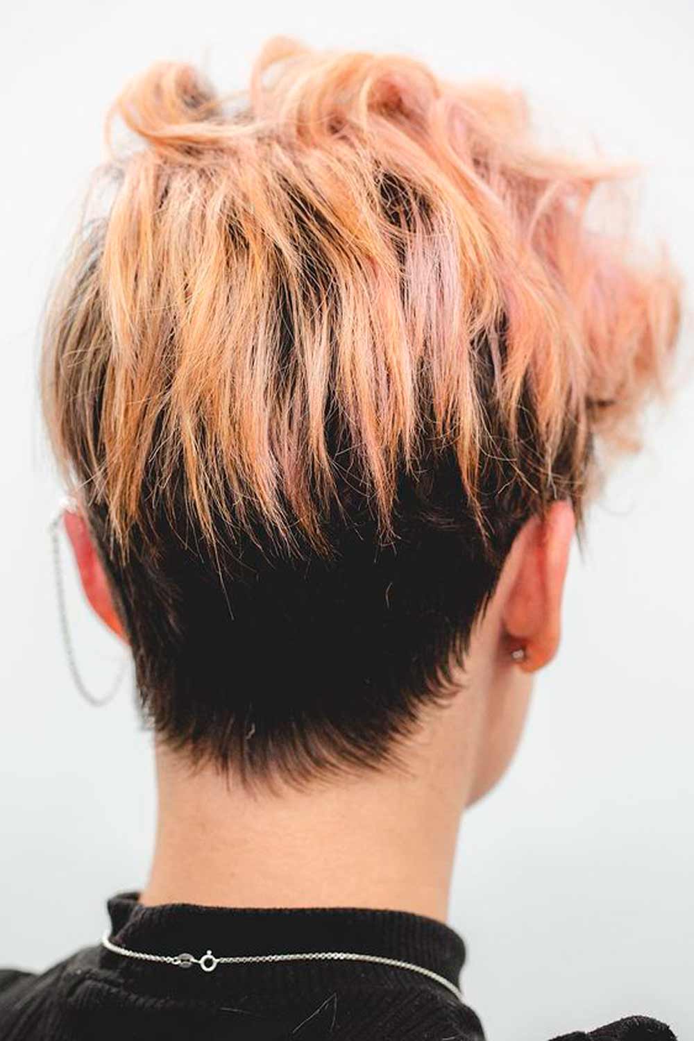 Impressive Versatility Of A Feminine Pixie Cut | Glaminati.com