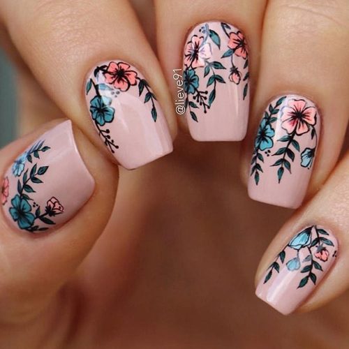 Infinite Appeal of Trending Square Nails