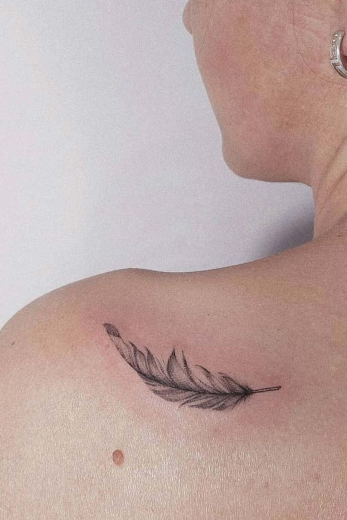 Feather Tattoos: A Symbol of Freedom, Strength, and Beauty