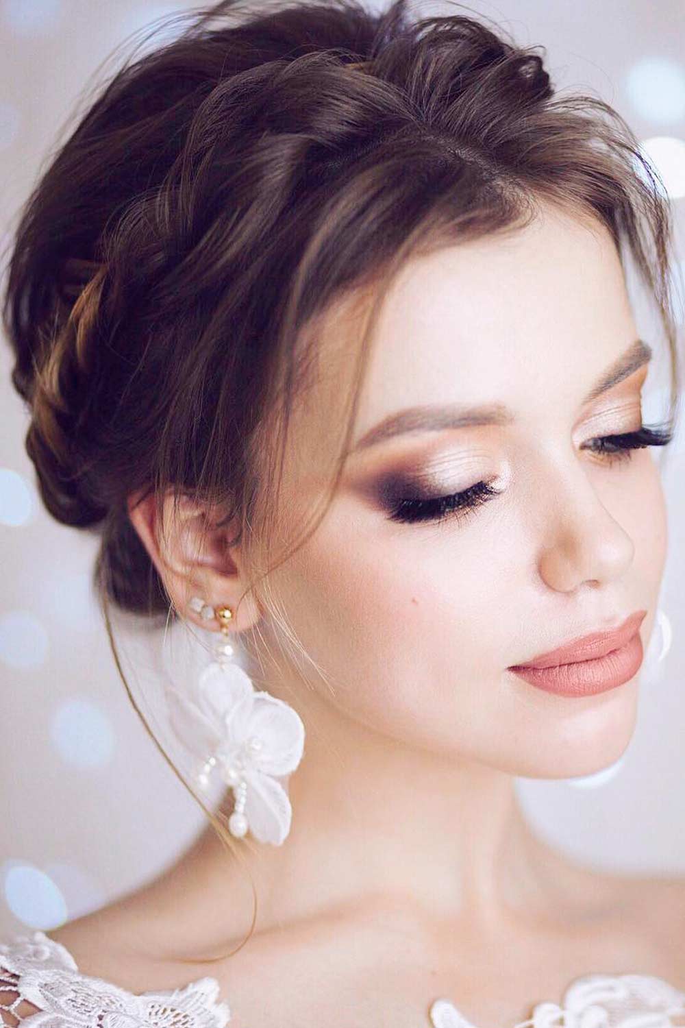 Pale Skin: All You Need to Know About Treatment and Makeup Tips