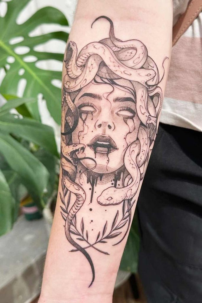 Medusa Tattoo: Modern Symbolism Behind the Ancient Myth