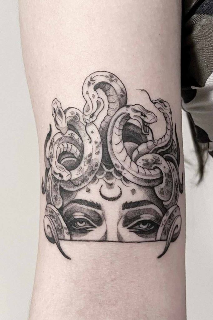 Medusa Tattoo: Modern Symbolism Behind the Ancient Myth