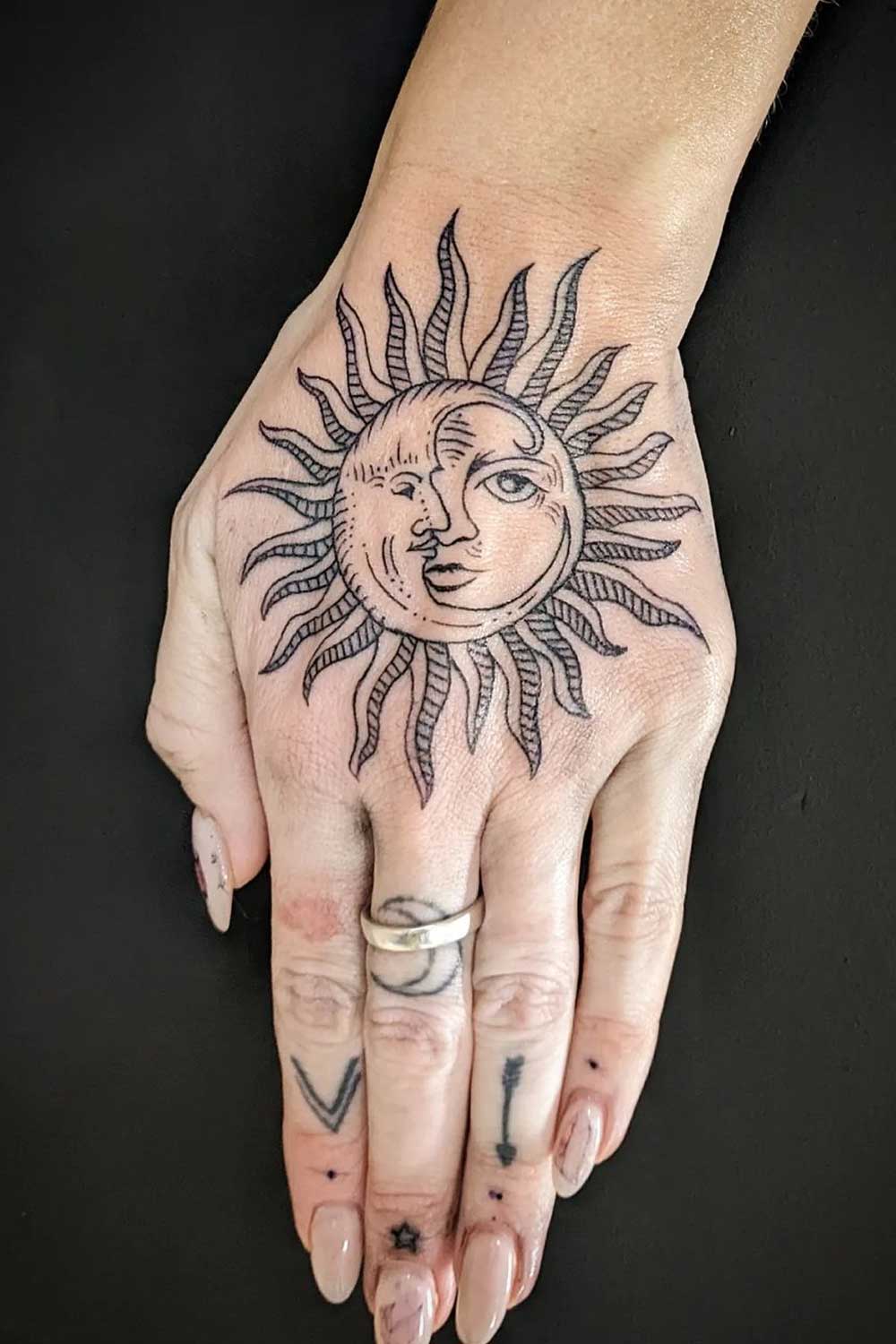 31 Best Sun Tattoo Ideas for Bright Spirits