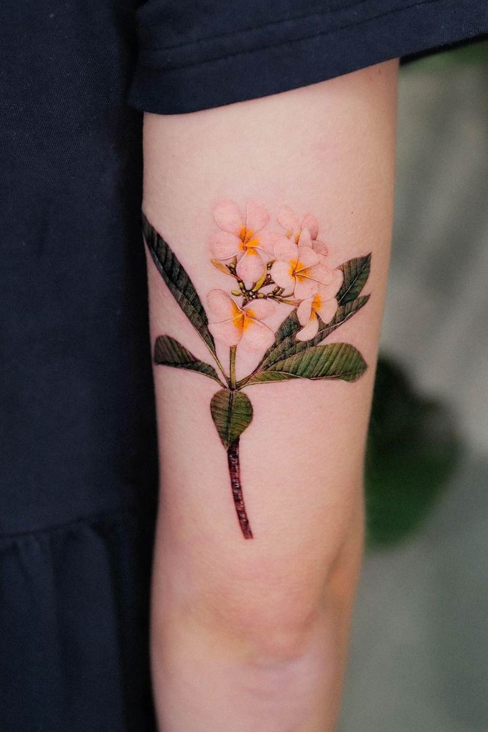 Flower Tattoo Designs to Emphasize Your Beauty - Glaminati