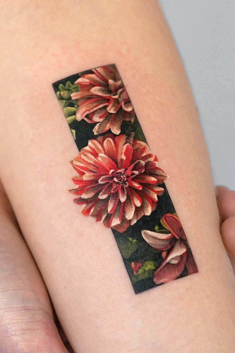 Flower Tattoo Designs to Emphasize Your Beauty - Glaminati