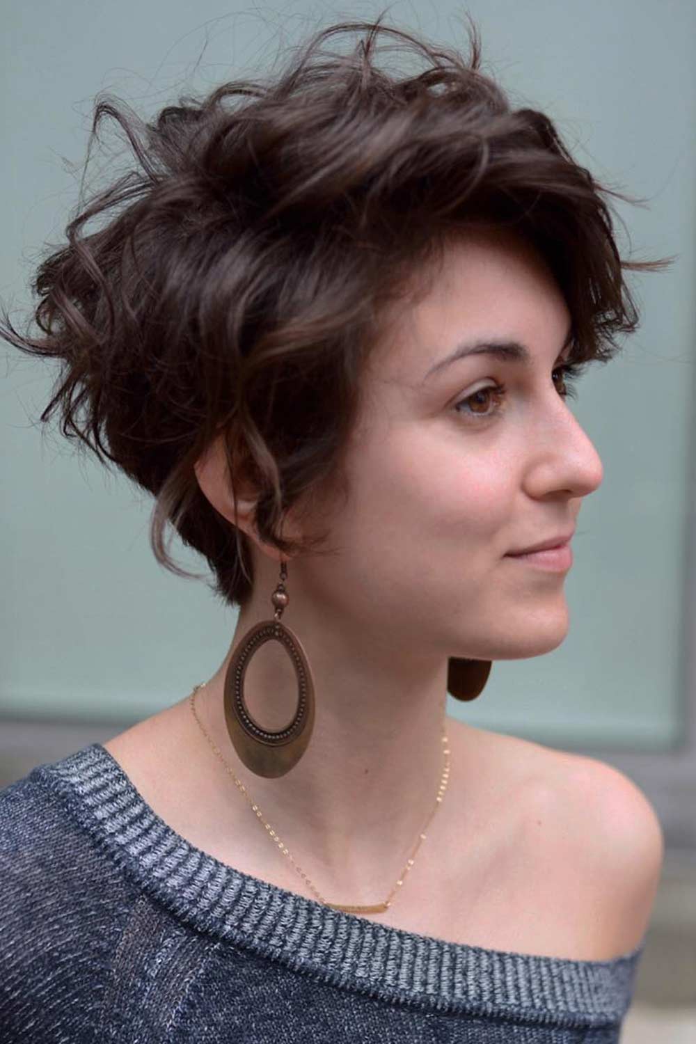Impressive Versatility Of A Feminine Pixie Cut | Glaminati.com