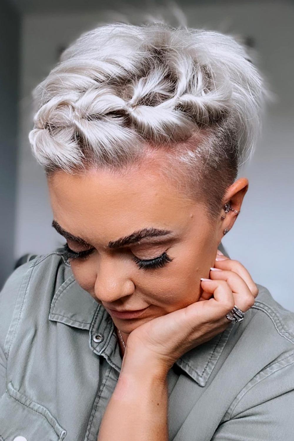 20 Prom Hairstyles For Short Hair To Stand Out