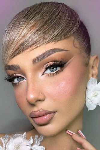 Insanely Pretty Makeup For True Goddesses Of Summer