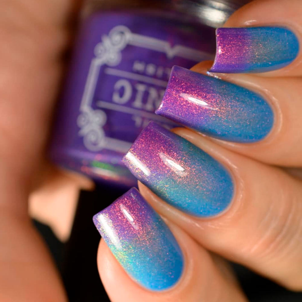28 Fantastic Shimmer Nails That Will Steal Your Breath Away