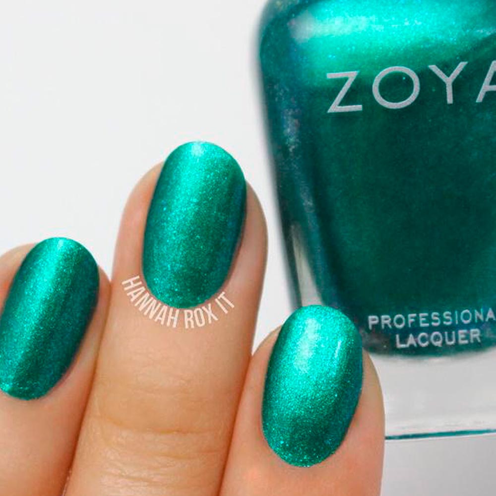 28 Fantastic Shimmer Nails That Will Steal Your Breath Away