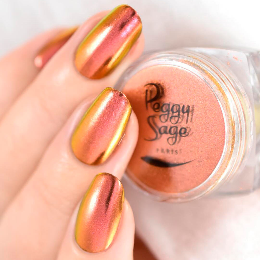 28 Fantastic Shimmer Nails That Will Steal Your Breath Away
