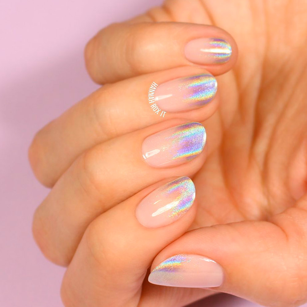 28 Fantastic Shimmer Nails That Will Steal Your Breath Away