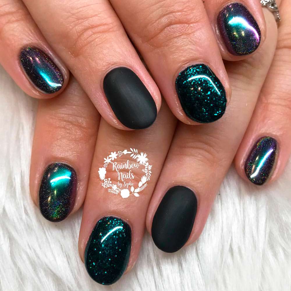 46 Galaxy Nails You Need to Copy Immediately