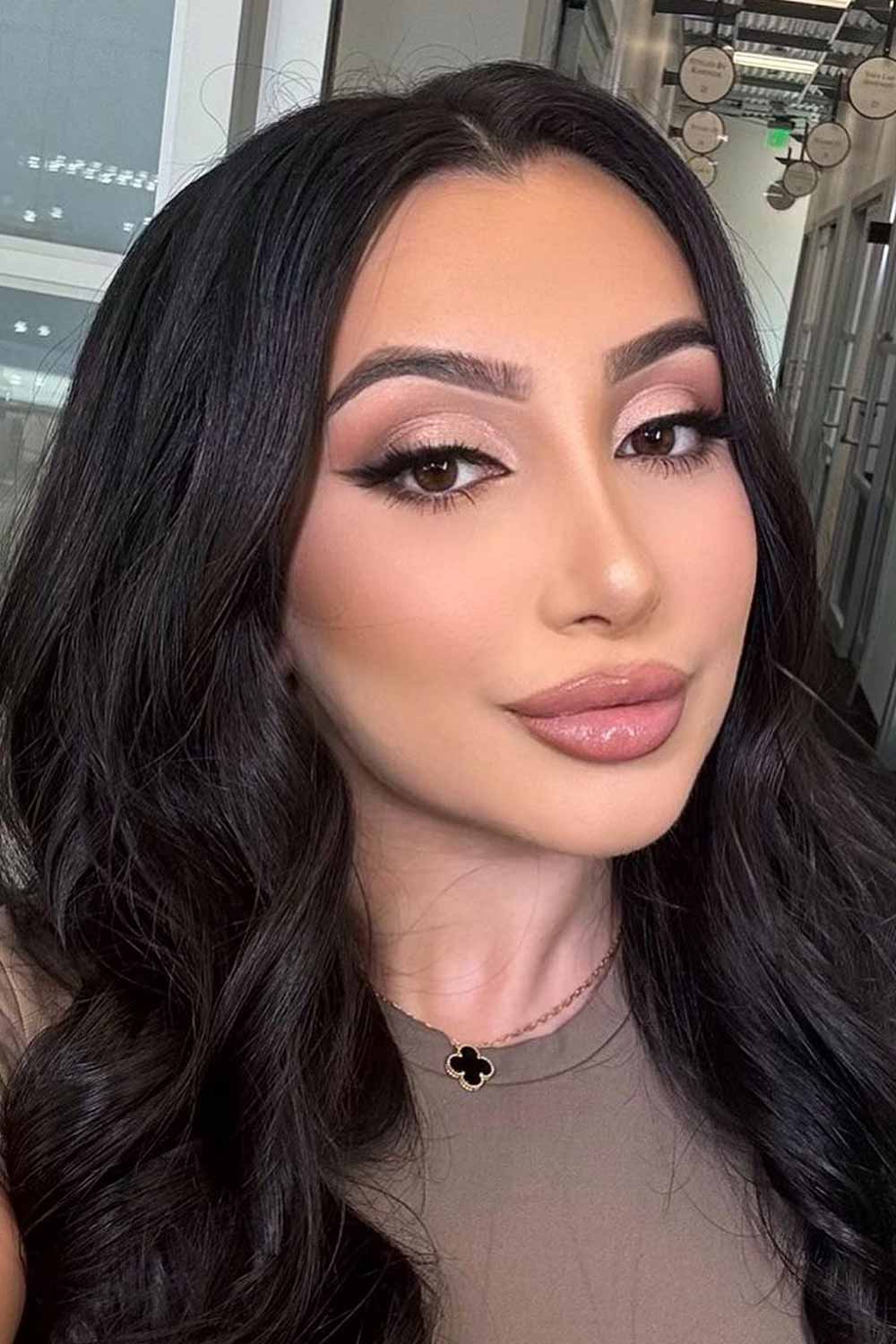 Find The Perfect Shape of Eyebrows For Your Face Type